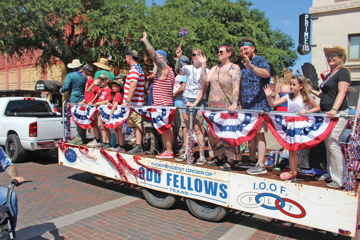 2024 WAXAHACHIE CRAPE MYRTLE PARADE (photos by Michael Seiber / The ...