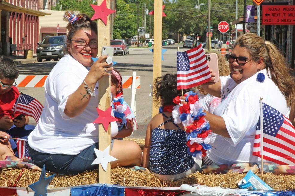 2022 Waxahachie Crape Myrtle Festival Parade (photos by Mike Sackett ...