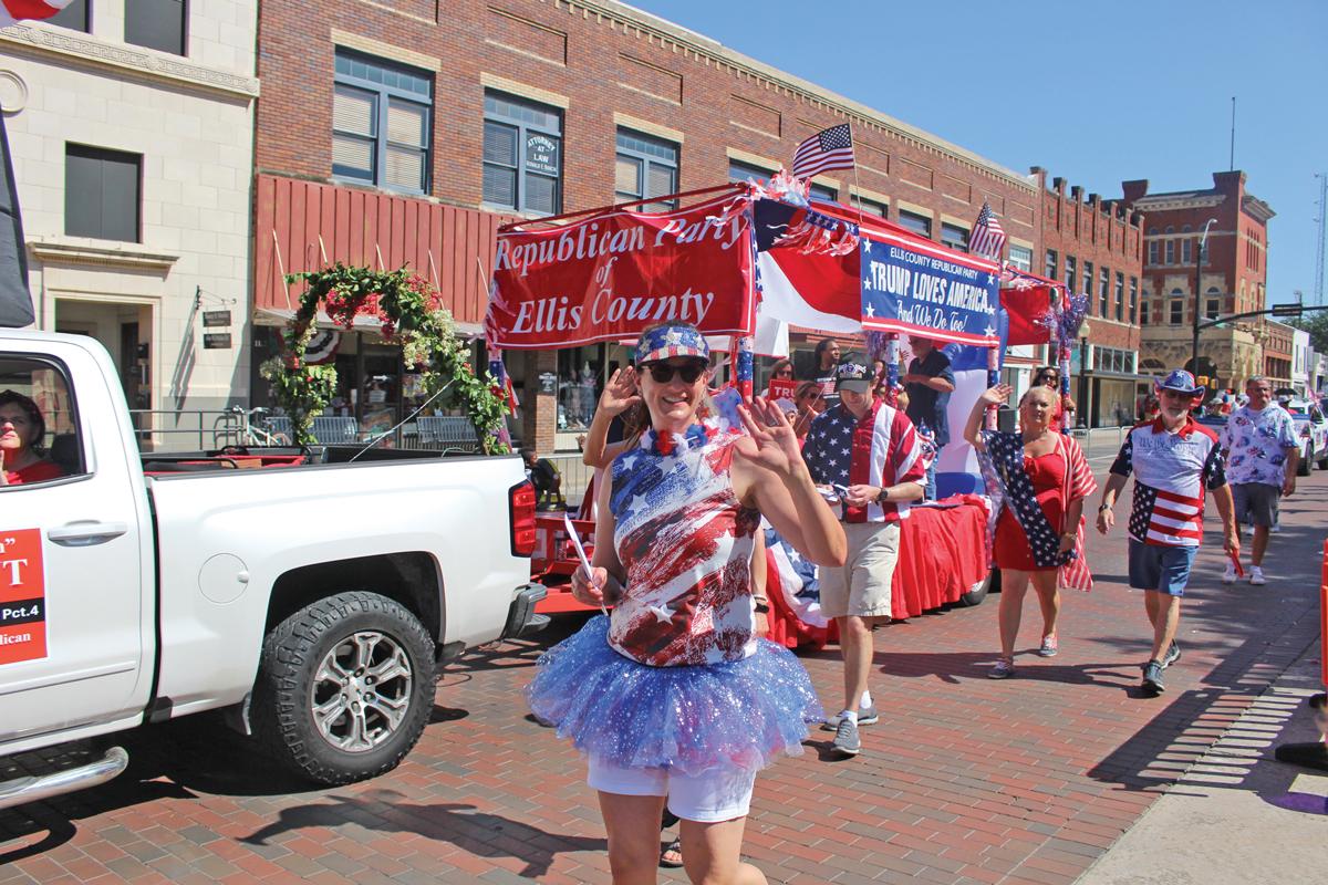 2024 WAXAHACHIE CRAPE MYRTLE PARADE (photos by Michael Seiber / The ...