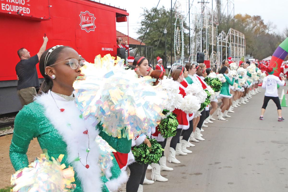 2022 YMCA Waxahachie Santa Run (photos by Mike Sackett) | Ellis County ...